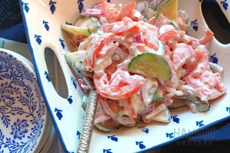 Creamy Cucumber and Tomato Salad - Hangry Recipes